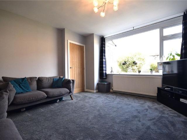 8, Oakwood Drive, Rothwell, Leeds, West Yorkshire, LS26 0PN