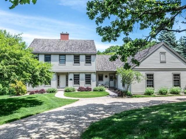 8 Old Deerfield Rd, Welch, MN 55089