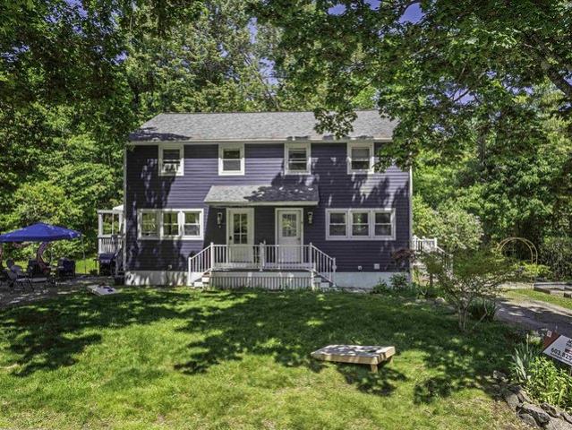 8 Old Landing Rd, Durham, NH 03824