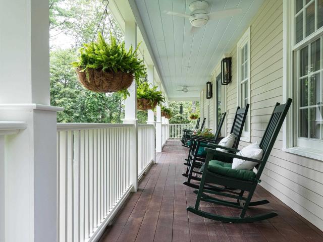 8 Old Seabury Road
