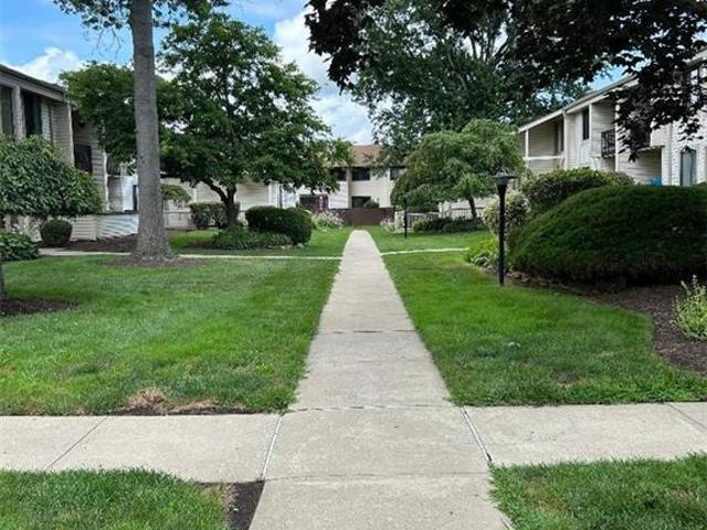 8 Avon Drive Z