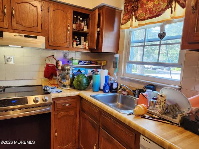 8 A Birchwood Drive