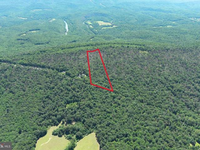 8 ACRES Cacapon Rd