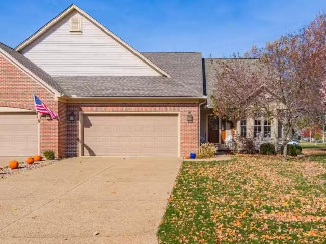 8 Alder Ct, Bloomington, IL 61704 MLS 12199778