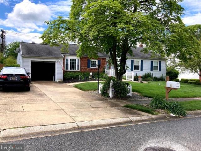 8 Alton Rd, Newark, DE 19711