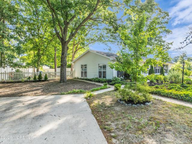 8 Anchor Avenue
