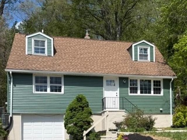 8 Andrea Dr, Vernon, NJ 07462