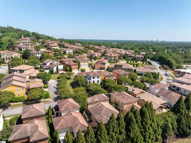 8 Arezzo Drive