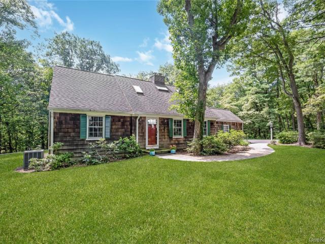 8 Arosa Court