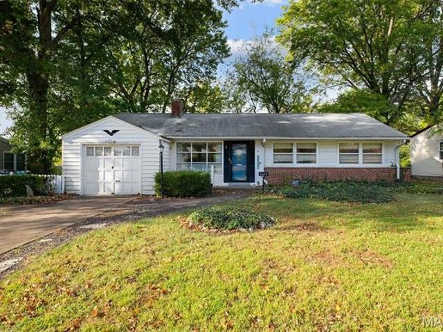 8 Buckeye Dr, Ferguson, MO 63135
