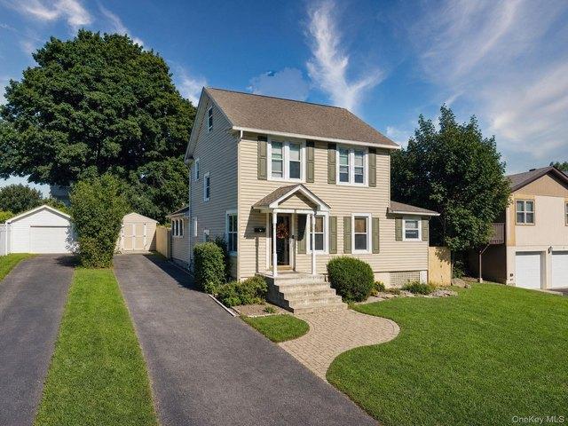 8 Budd Ave, Middletown, NY 10940