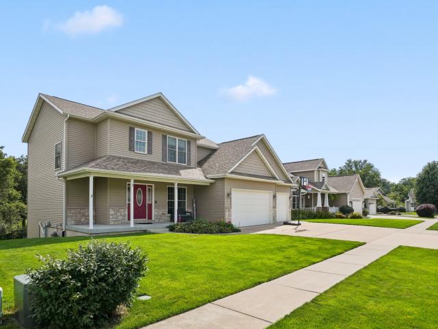 8 buffalo court