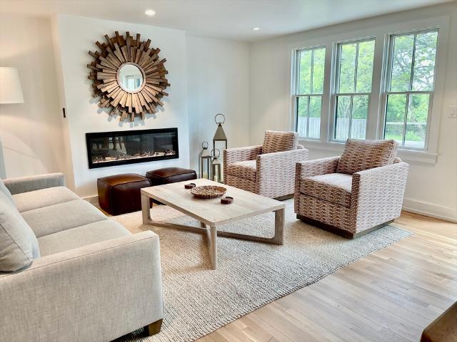 8 Burnt Swamp Ln, Nantucket, MA 02554 | MLS #73294