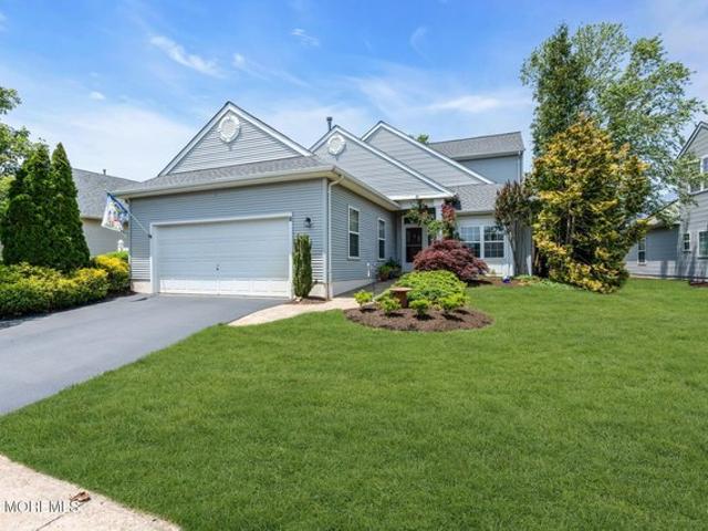 8 Byron Dr, Manchester, NJ 08759