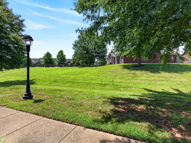 8 Baker Ct