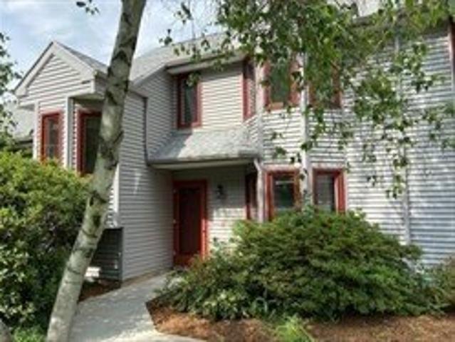8 Baldwin Ln Unit 8, Amherst, MA 01002