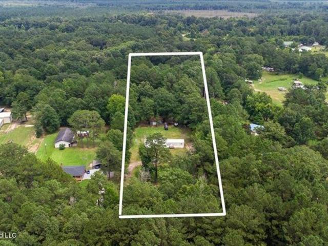 8 Barding Ln, Petal, MS 39465