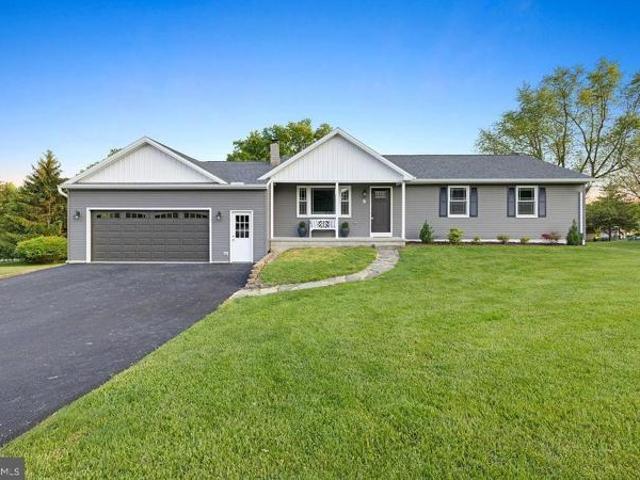 8 Barlow Dr, East Berlin, PA 17316
