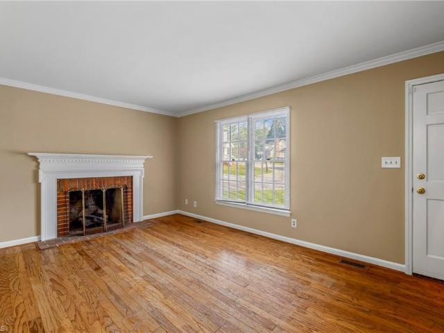 8 Barrett Place