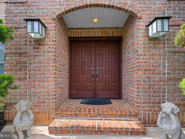 8 Batter Brook Court