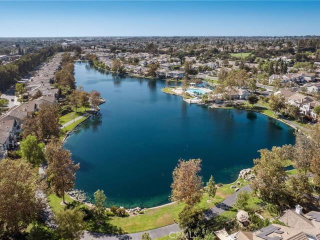 8 Bayview Drive