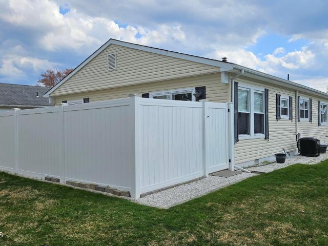 8 Beaumont Ct, Toms River, NJ 08757 | MLS #22608
