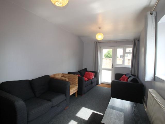 8 Bed Terraced House, Livingstone Road, SO14