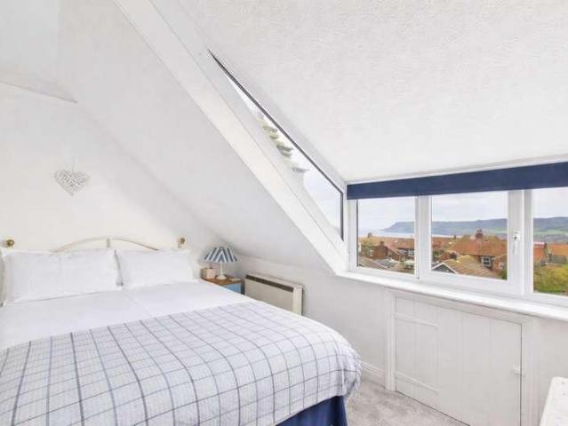 8 bed house for sale