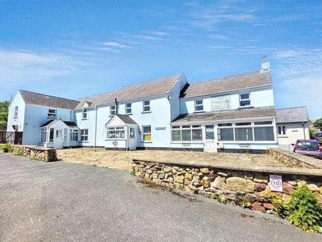 9 bed property for sale