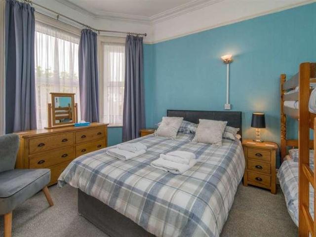 8 bed property for sale