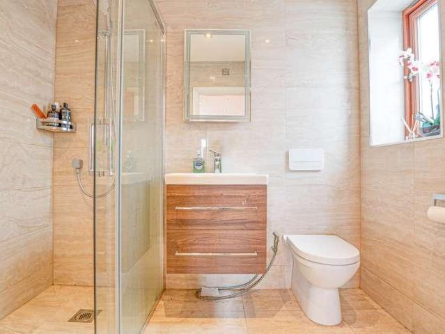 8 bed property for sale