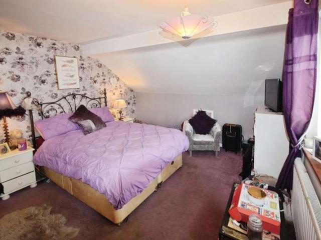 8 bed property for sale