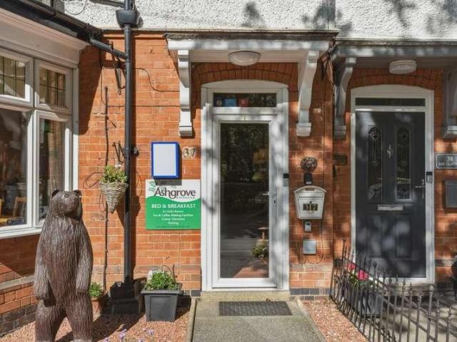 8 bed property for sale