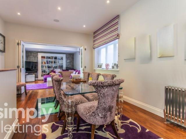 8 Bed property for rent