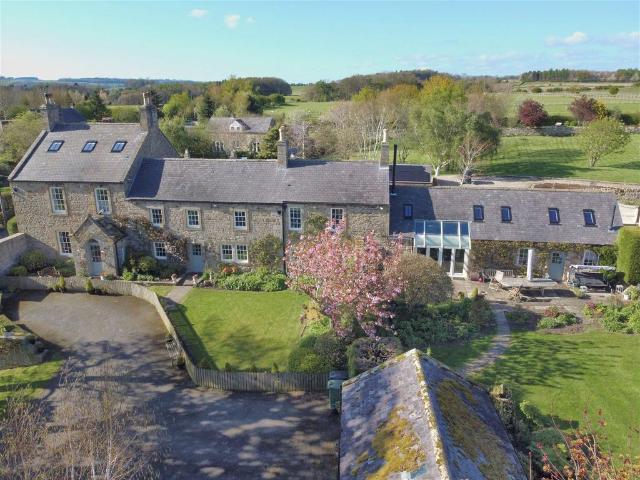 8 bedroom country house for sale