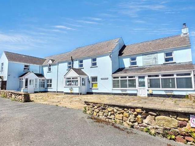 8 Bedroom Commercial Property