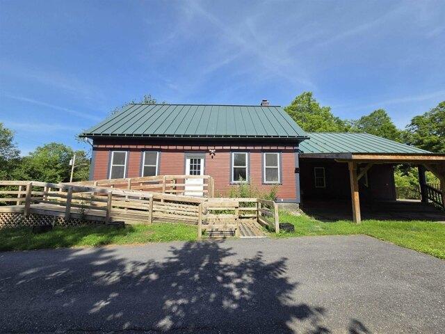 8 bedroom, Cabot VT 05647 104718254