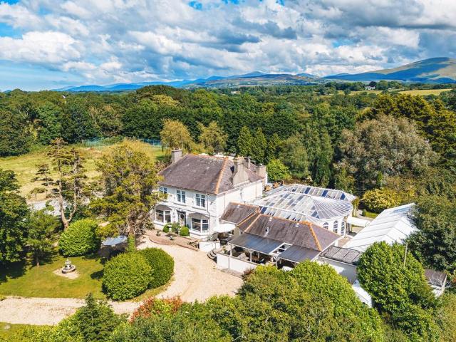 8 bedroom character property for sale