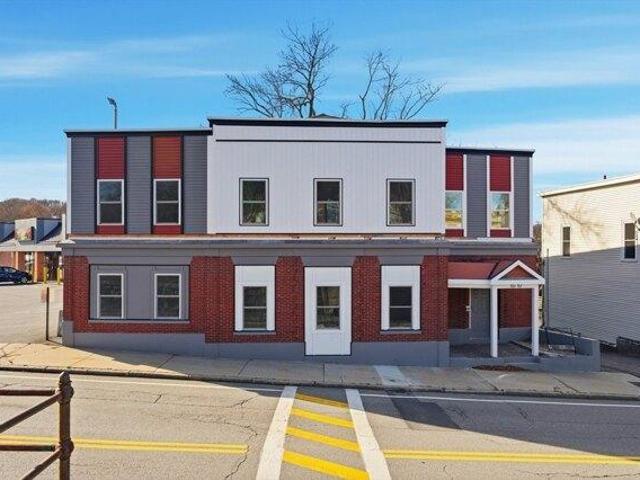 8 bedroom, Clinton MA 01510 102280172