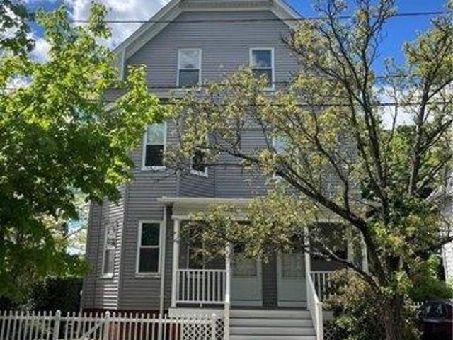 8 bedroom, Cranston RI 02920 103127136
