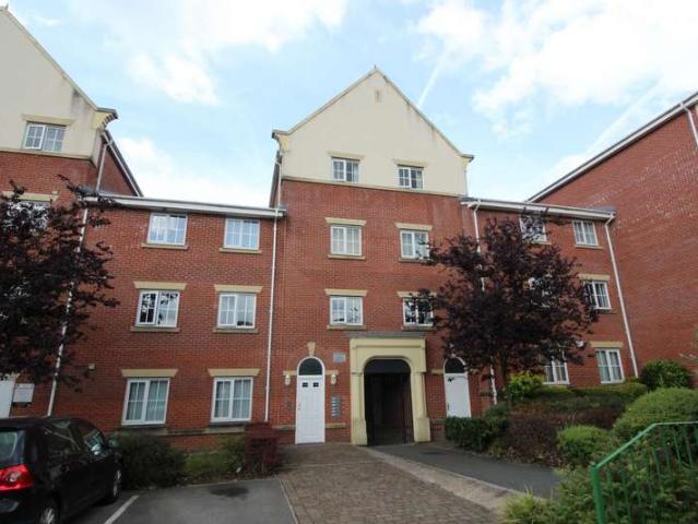 8 Bedroom Apartment Flat