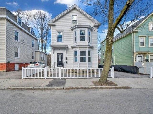 8 bedroom, Boston MA 02119 103161699