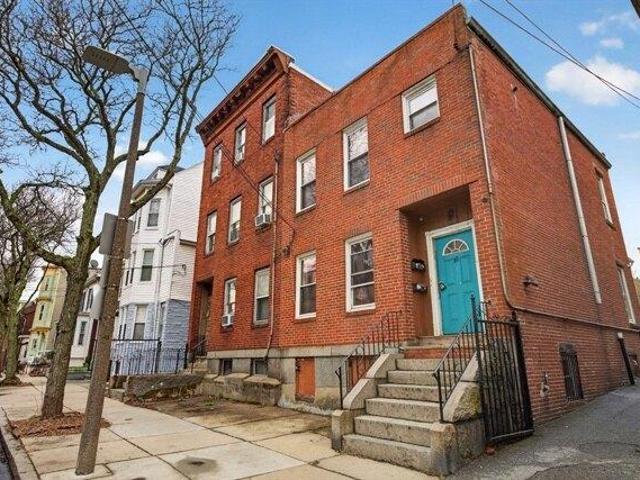 8 bedroom, Boston MA 02128 102725370