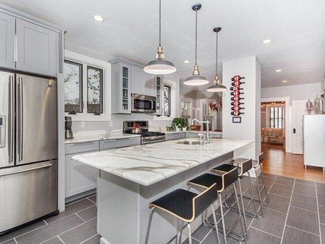 8 bedroom, Boston MA 02130 102586904