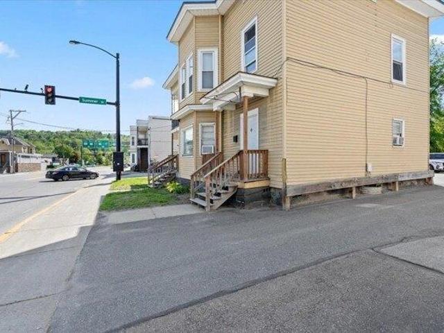 8 bedroom, Barre VT 05641 104757250