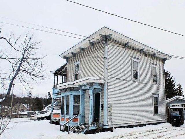 8 bedroom, Barre VT 05641 102800700