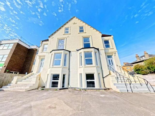 8 bedroom block of apartments for sale