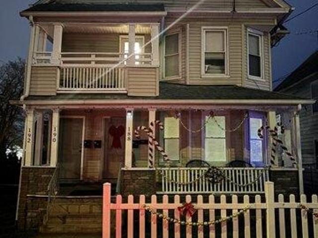 8 bedroom, Bridgeport CT 06605 101800910