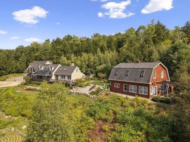 8 bedroom, Bristol NH 03222 LS102708483