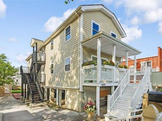 8 bedroom, Brooklyn NY 11235 LS101780855